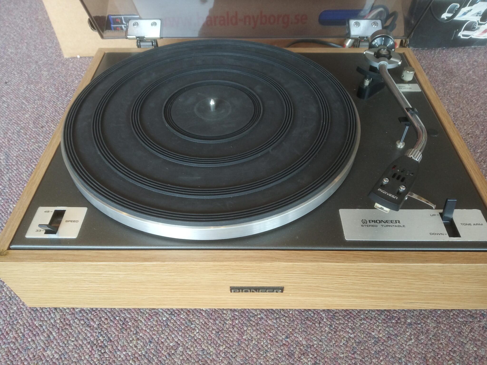 Købes: Gamle LP-plader på vinyl - Borydning Danmark